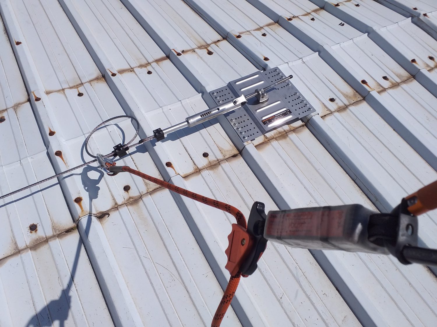 Instalación de línea de vida - Acrobacias verticales